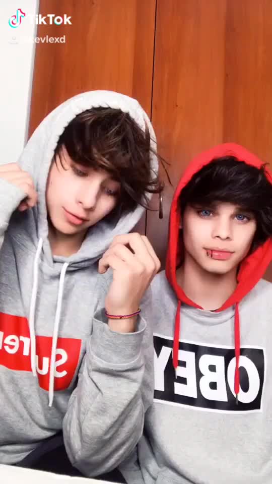 app.userVideo.meta.title | Exolyt