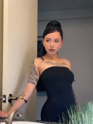 app.userVideo.meta.title | Exolyt