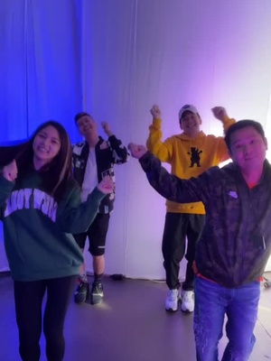 app.userVideo.meta.title | Exolyt